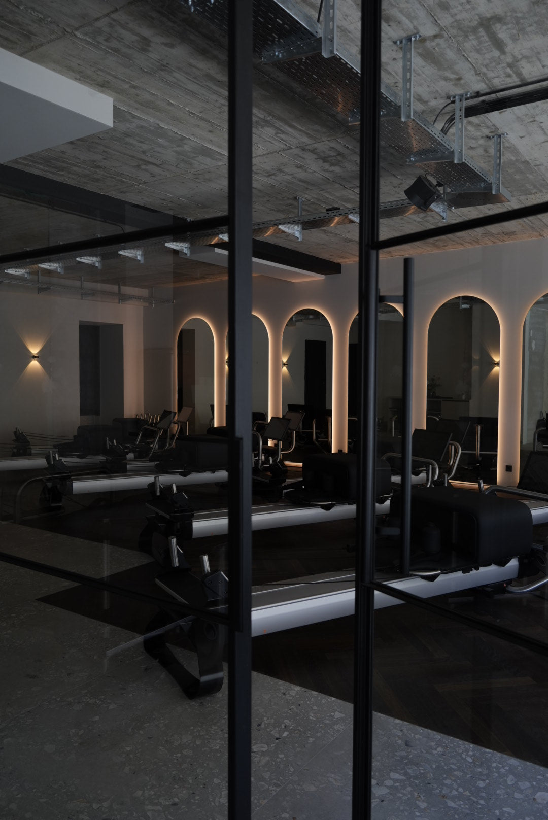 JOSEF P - Pilates | Bekleidung | Café · JOSEF P